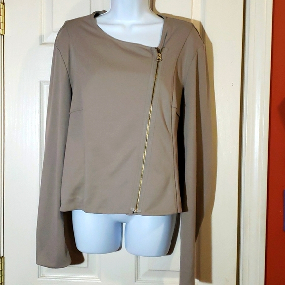 Apt. 9 | Tops | Apt 9 Angle Zippered Long Sleeve Top | Poshmark